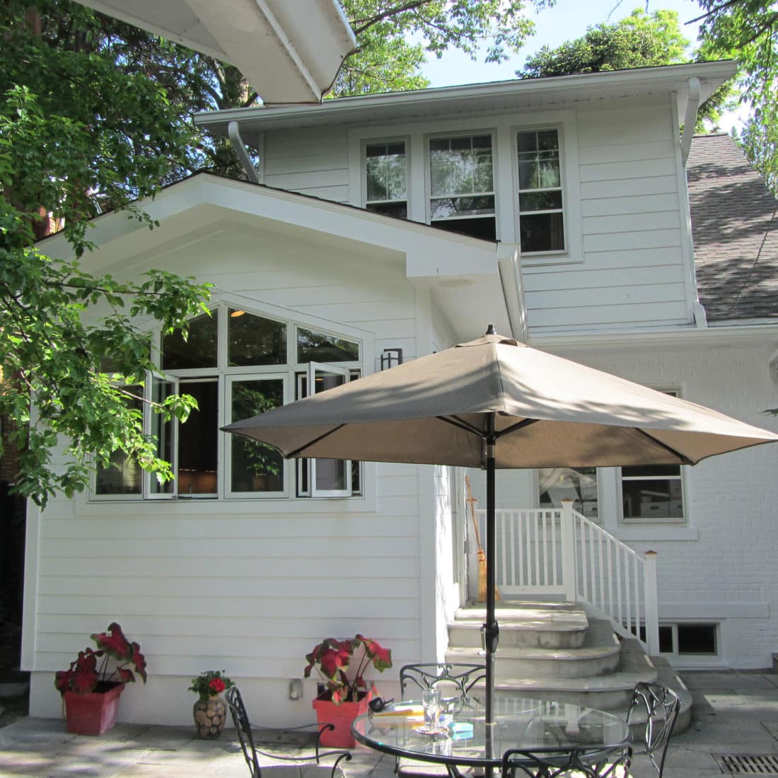 Classic DC Row House Transformed With Addition and Pop-Up - Noël Design ...